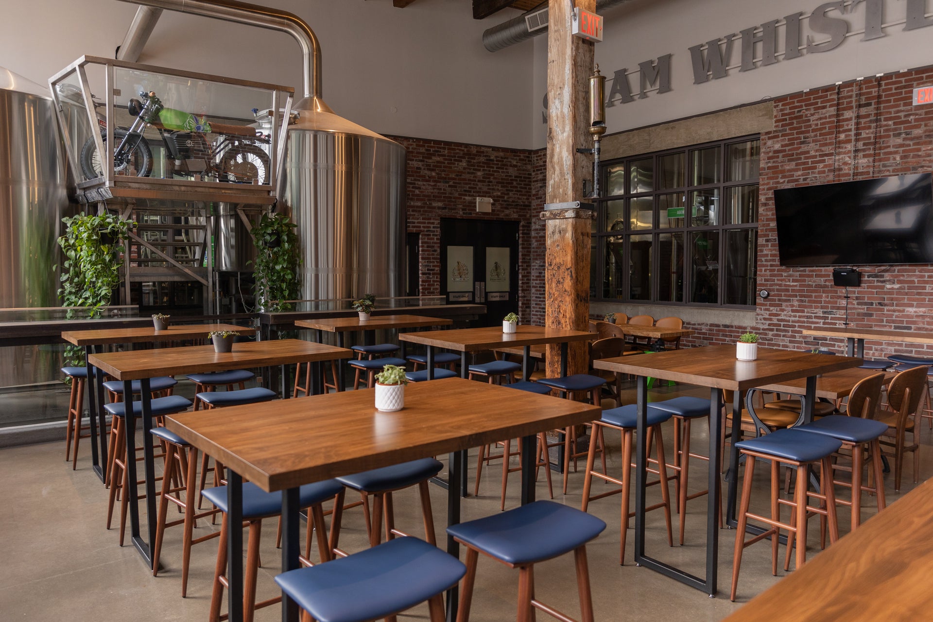 Tap Room – Steam Whistle Brewing